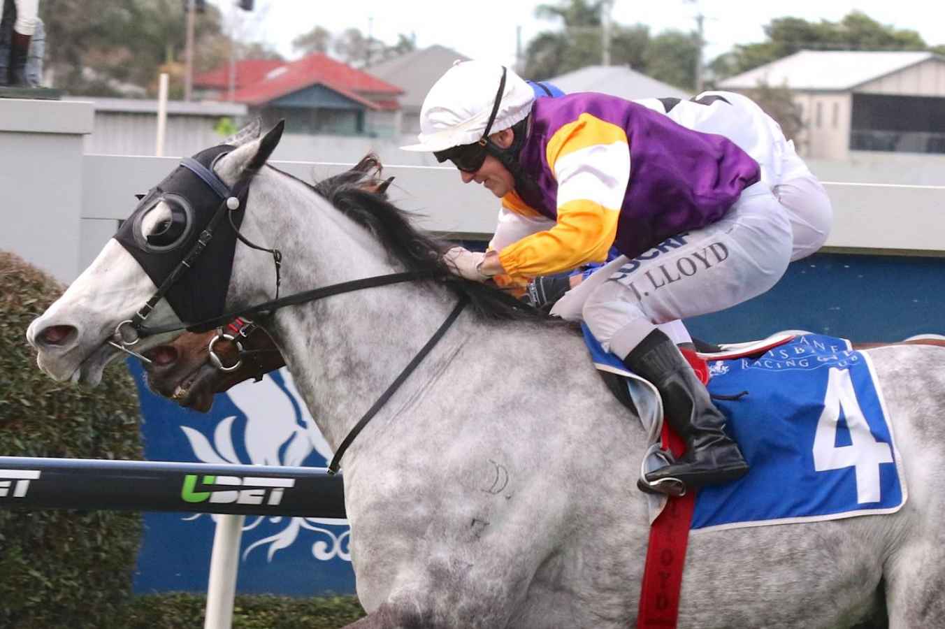 Same race, different method for Duff pair