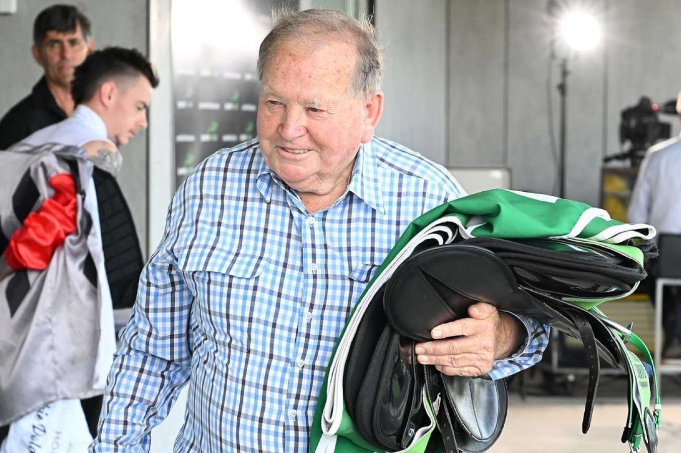 80-year-old trainer's final runner foiled by betting plunge