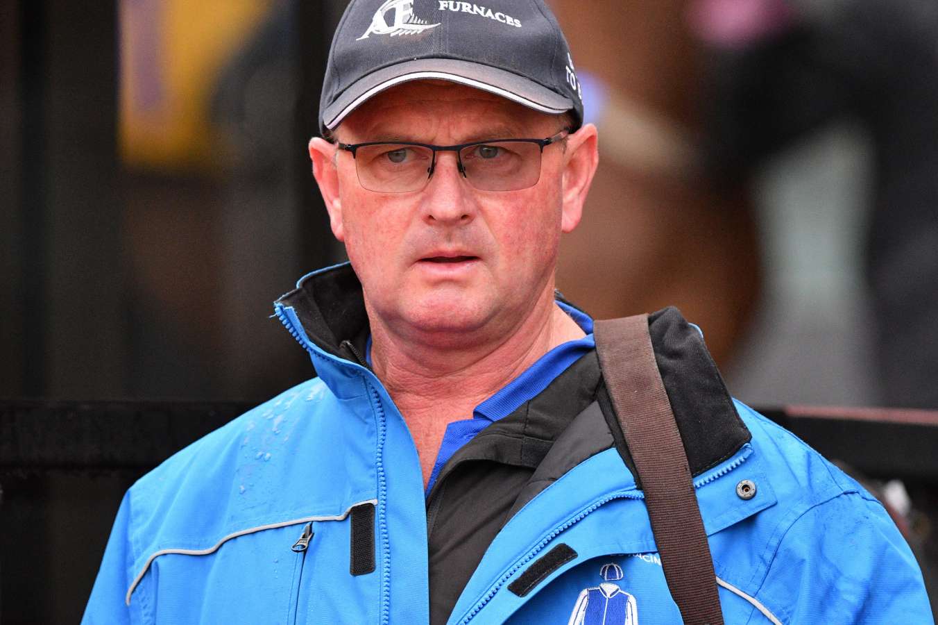 Capitulate to again carry blinkers