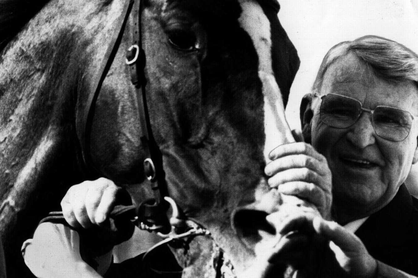 David Hayes relives Almaarad's 1989 Cox Plate win for Colin Hayes