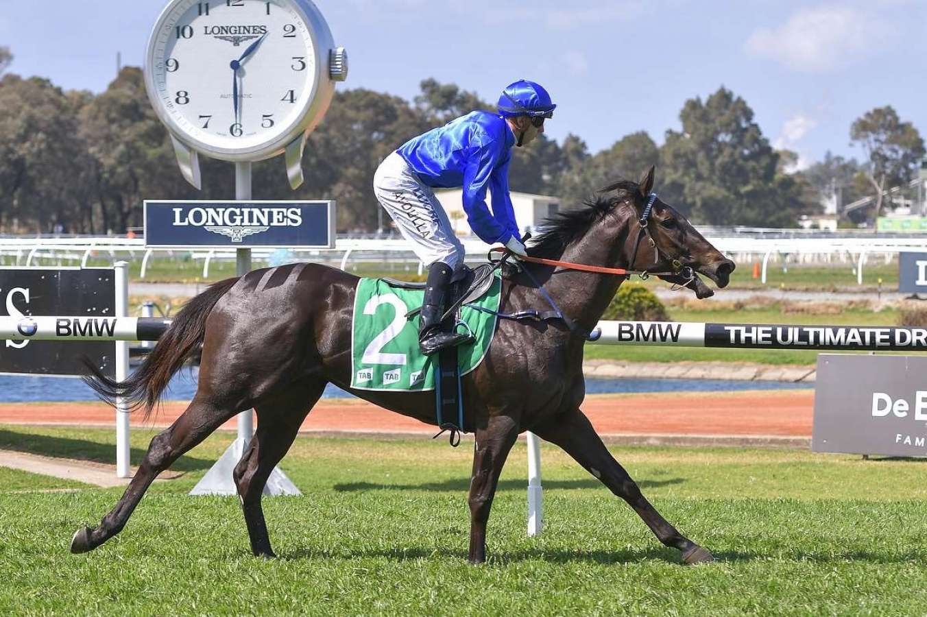 Demerara extends streak on metro debut