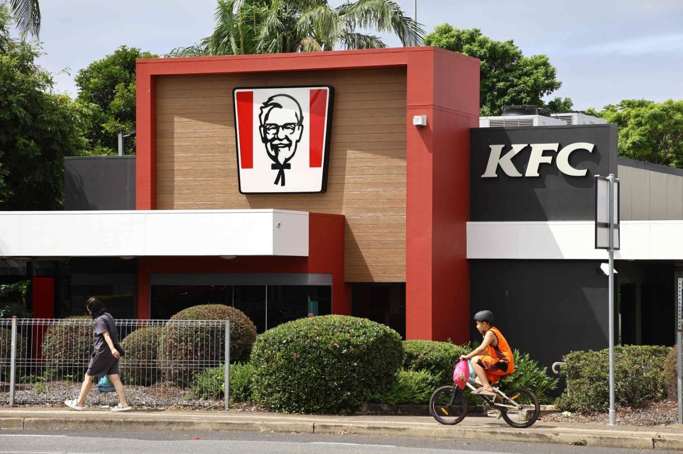 Doncaster Mile: G1-winning jockey cuts back on KFC to ride 49kg