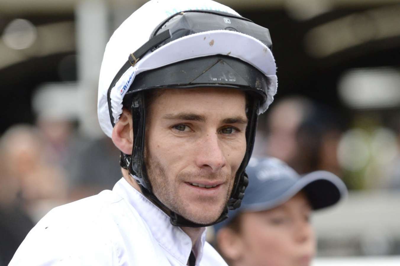 Jamie Mott suffers broken leg in Cranbourne fall