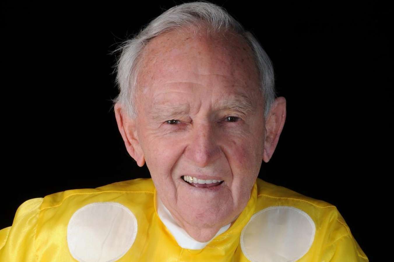 Melbourne Cup legend Jim Johnson dies aged 92