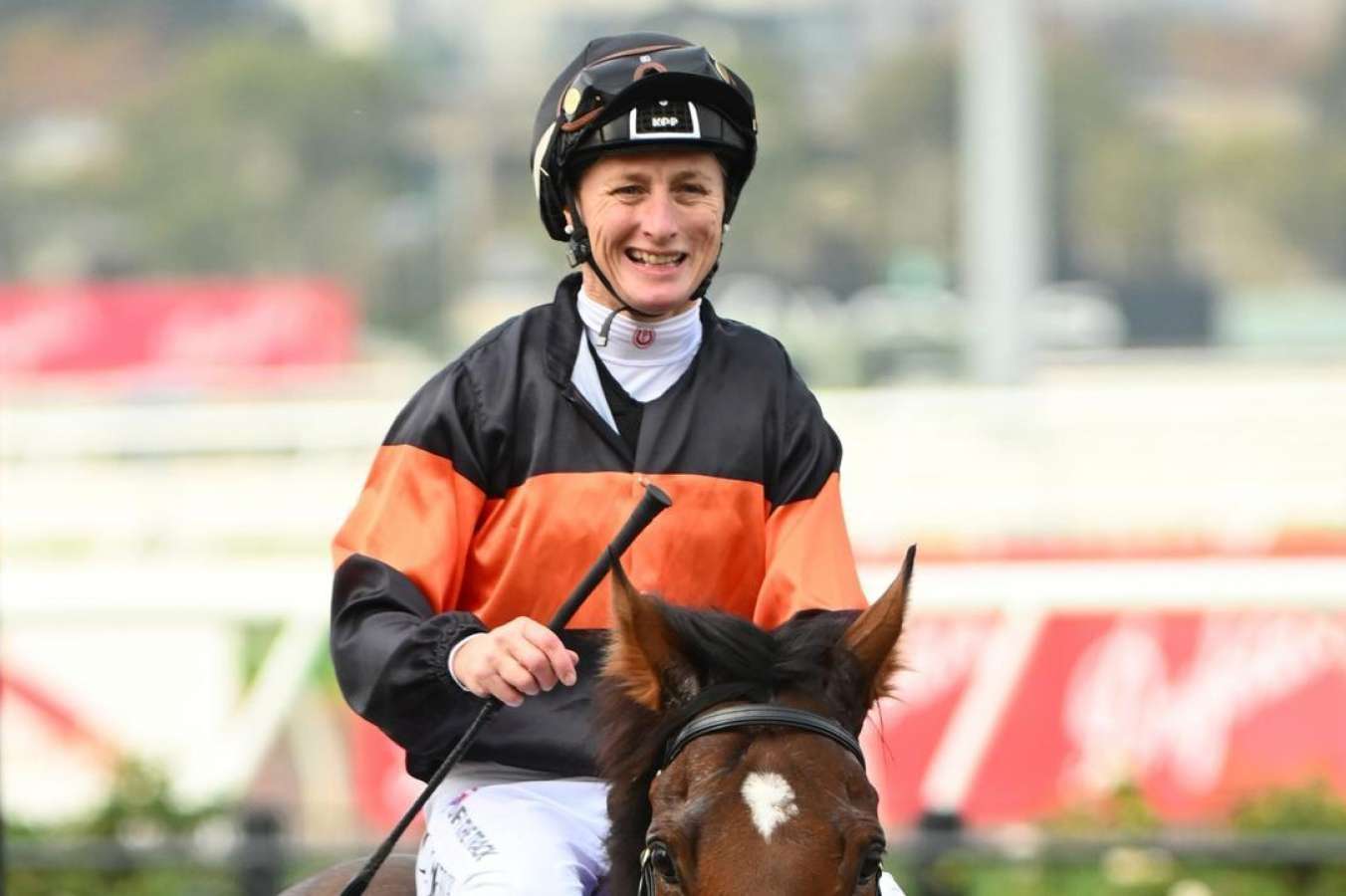 Linda Meech concussed in race fall at Flemington