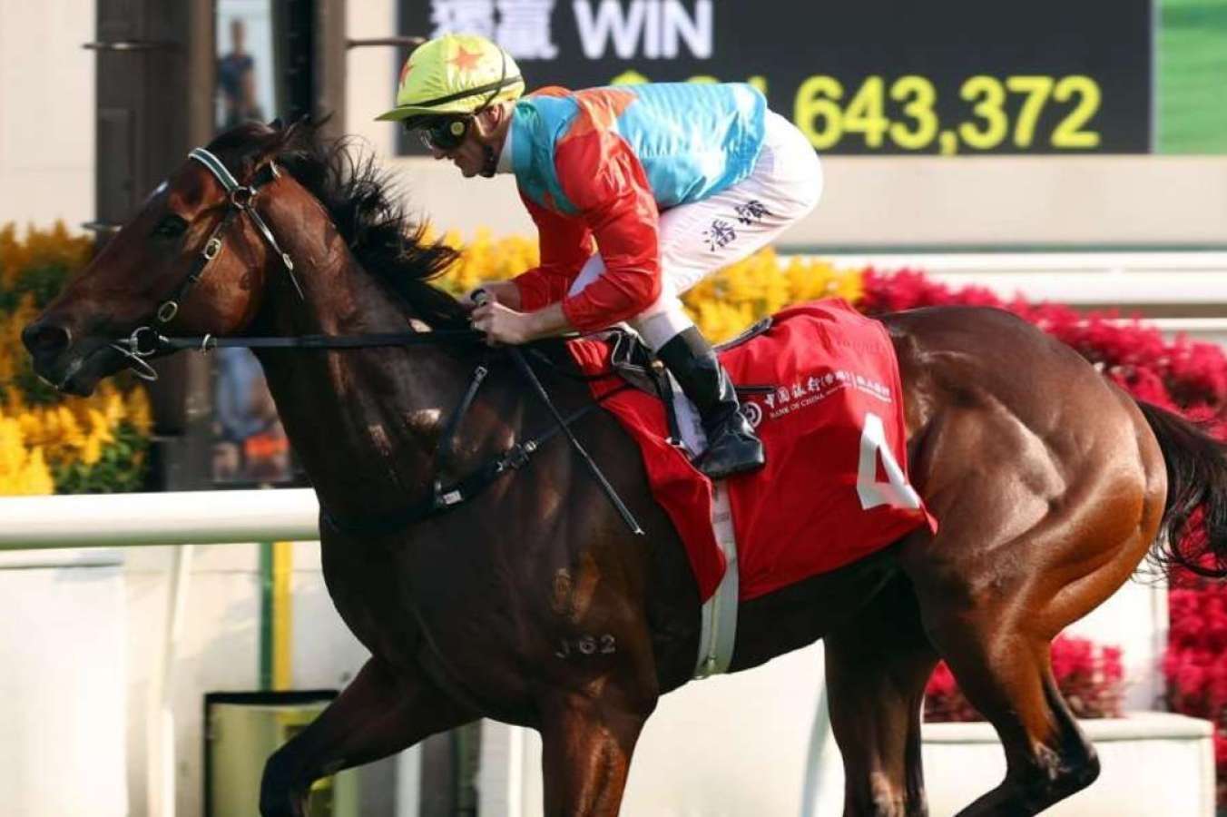 'He's getting scary': Purton seals record romp with a kiss