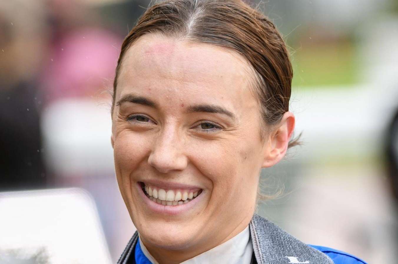 Apprentice jockey Laura Lafferty rushed to hospital after fall at Swan Hill