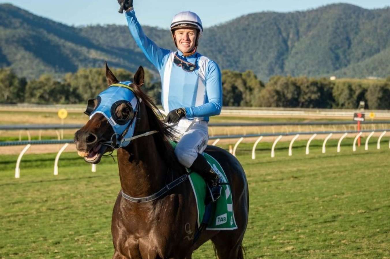 Jockey Les 'Bubba' Tilley takes home Master Jamie after Rockhampton Cup