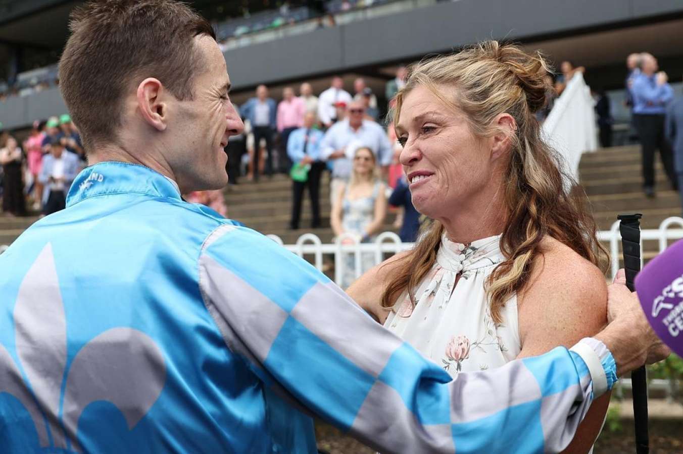 Trainer Rebecca Dunn steals show on 2025 Golden Slipper Day