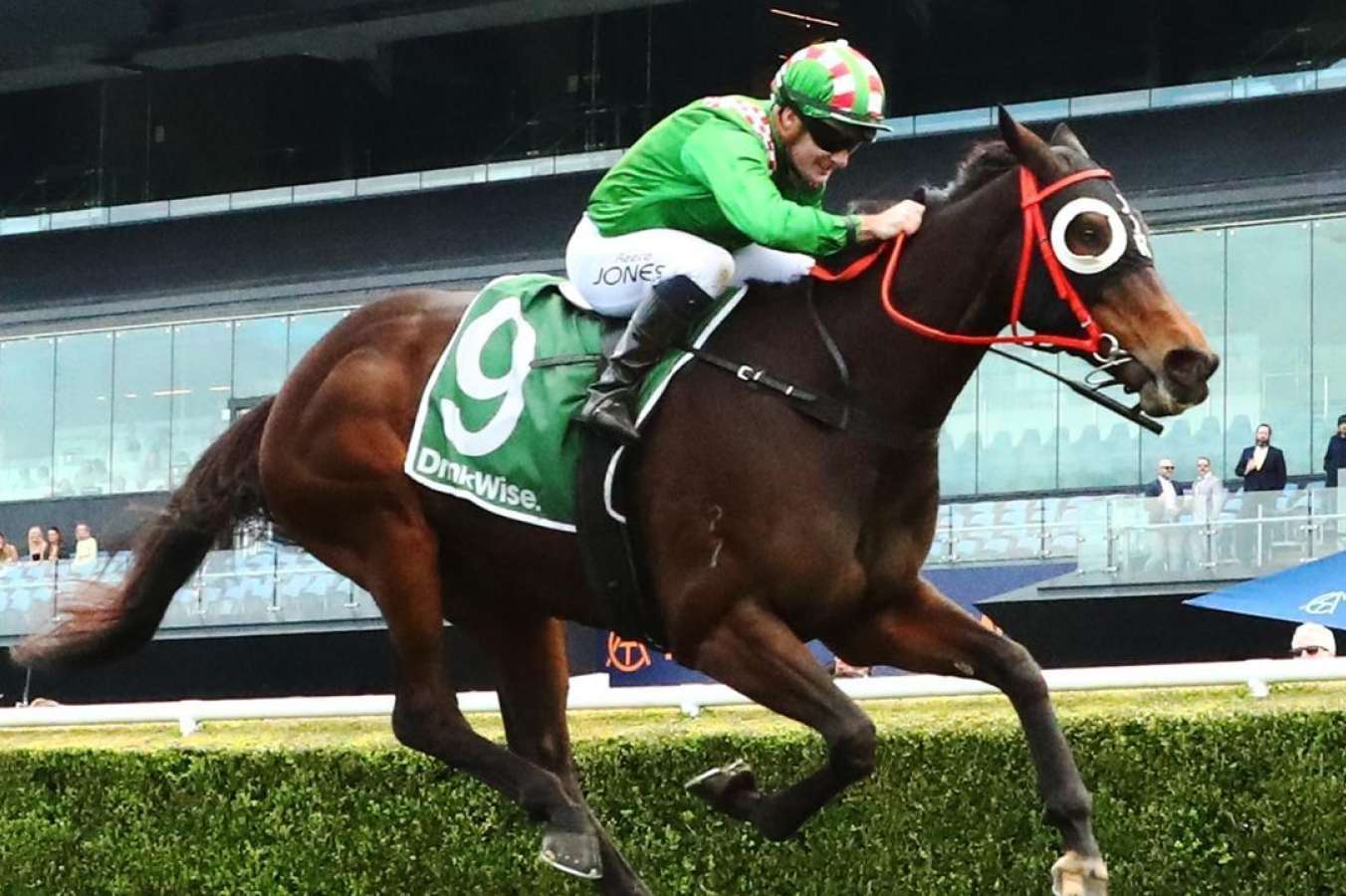 Reece Jones continues his winning ways as One Aye lands an upset ...