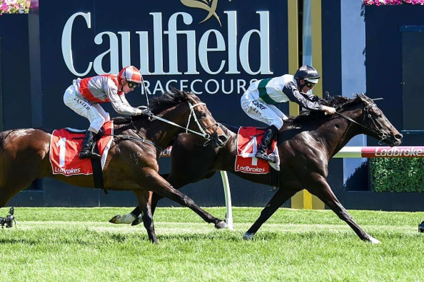 So Si Bon finally lands second career win