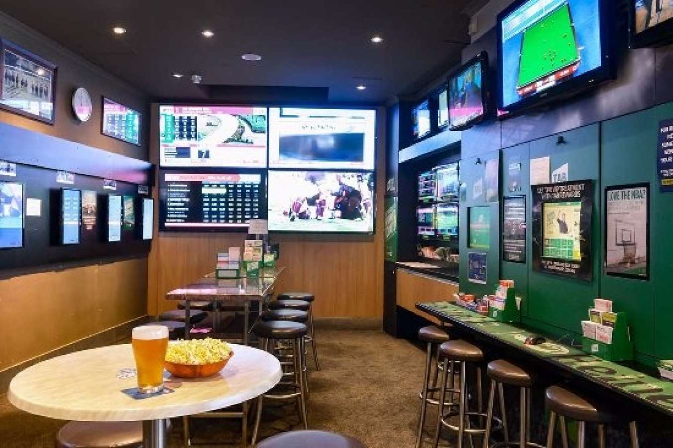 TAB betting agencies will reopen in Melbourne after easing of COVID-19 ...