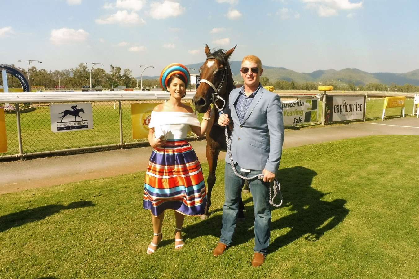 Ex-Bart horse pushing right Button