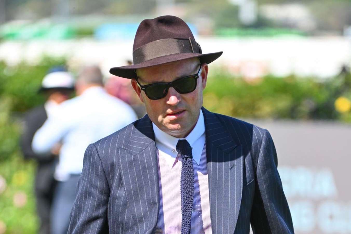 Senior Victorian jockeys demand pay for jumpouts